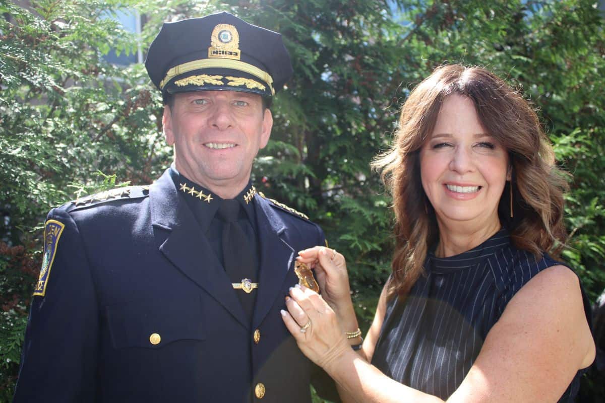 Police Chief, Captain, Lieutenant and Sergeant take oaths of office ...